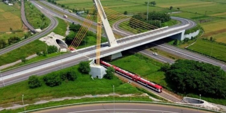 Jembatan Ikonik Tol Solo - Ngawi Ini Strukturnya Mirip Jembatan Erasmus ...